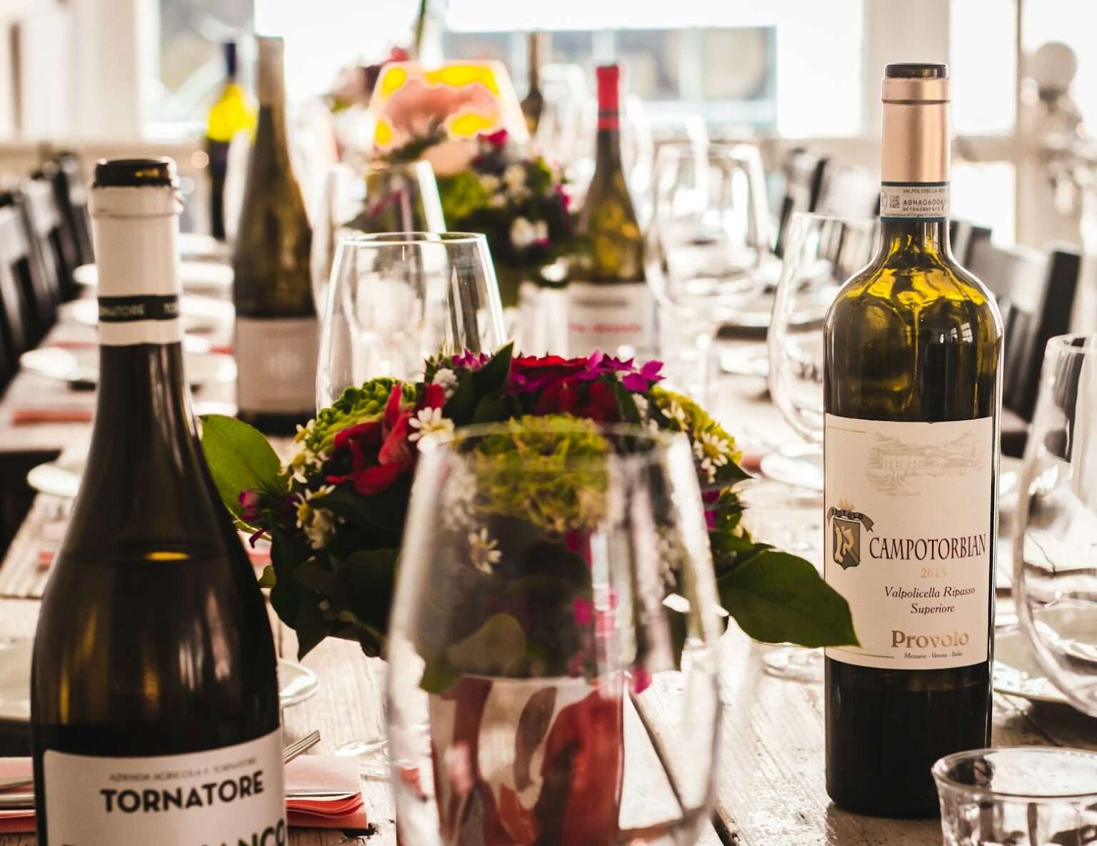 How to Host the Best Wine Tasting Events: 12 Ideas